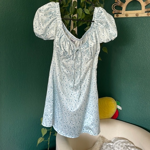 Verge Girl | Dresses | Really Cute Dress With Puffed Sleeves And ...